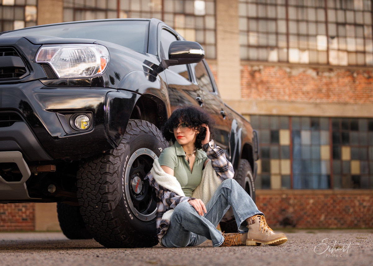 Anna H. | Senior Portraits - Erhart Photo Co.